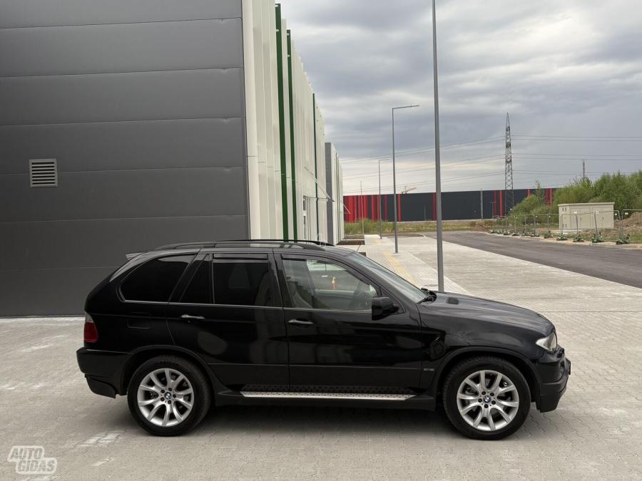Black BMW X5 2005 in Kaunas, with an engine capacity of 3.00 L and mileage of 352 thousand km for 4450 €, photo 4 on AUTOMOTO.COM.LV