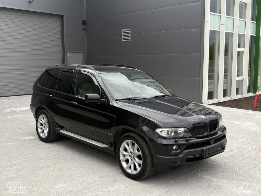 Black BMW X5 2005 in Kaunas, with an engine capacity of 3.00 L and mileage of 352 thousand km for 4450 €, photo 5 on AUTOMOTO.COM.LV