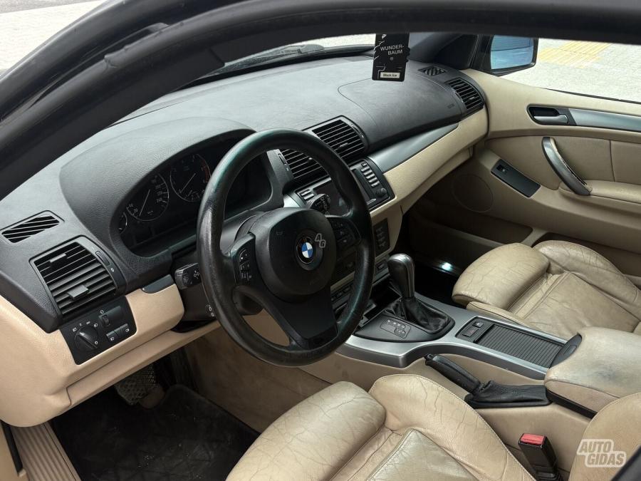 Black BMW X5 2005 in Kaunas, with an engine capacity of 3.00 L and mileage of 352 thousand km for 4450 €, photo 12 on AUTOMOTO.COM.LV