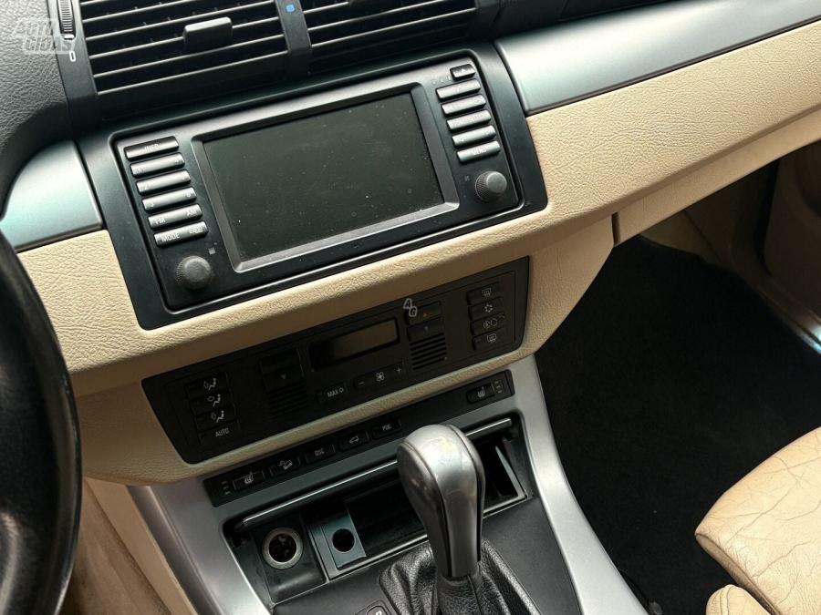 Black BMW X5 2005 in Kaunas, with an engine capacity of 3.00 L and mileage of 352 thousand km for 4450 €, photo 18 on AUTOMOTO.COM.LV
