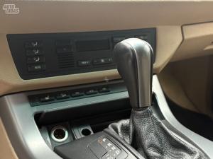 Black BMW X5 2005 in Kaunas, with an engine capacity of 3.00 L and mileage of 352 thousand km for 4450 €, photo 19 on AUTOMOTO.COM.LV