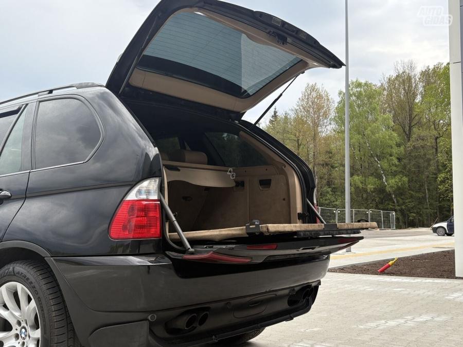 Black BMW X5 2005 in Kaunas, with an engine capacity of 3.00 L and mileage of 352 thousand km for 4450 €, photo 22 on AUTOMOTO.COM.LV