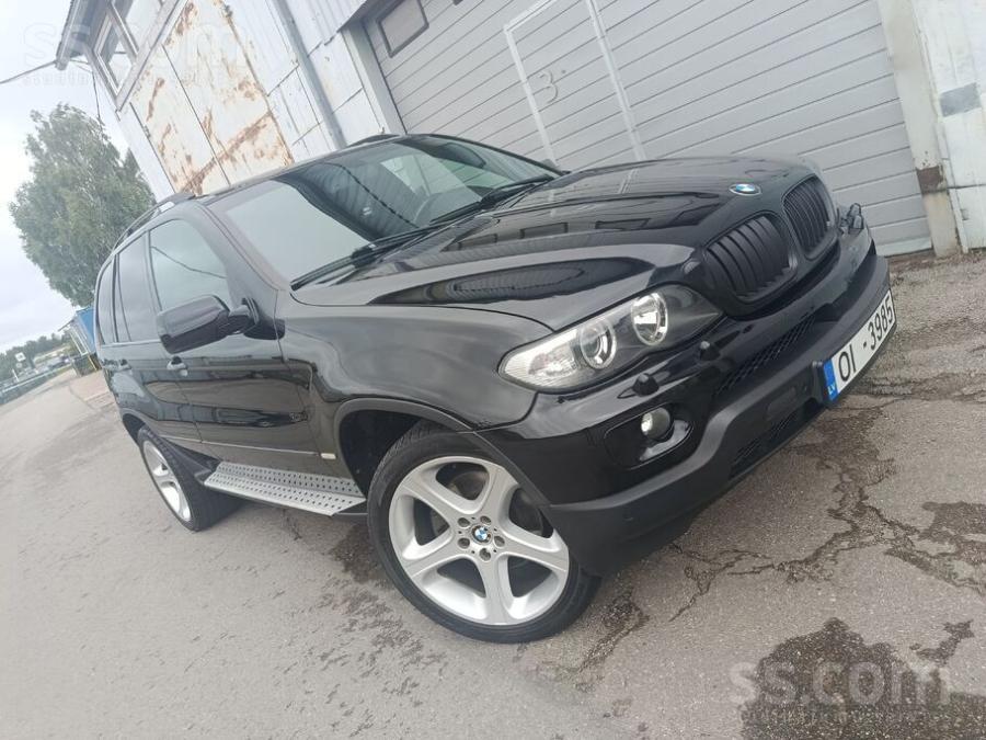 Black BMW X5 2005 in Riga, with an engine capacity of 3.00 L and mileage of 310 thousand km for 5900 €, photo 4 on AUTOMOTO.COM.LV