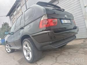 Black BMW X5 2005 in Riga, with an engine capacity of 3.00 L and mileage of 310 thousand km for 5900 €, photo 7 on AUTOMOTO.COM.LV