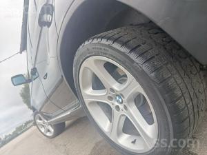 Black BMW X5 2005 in Riga, with an engine capacity of 3.00 L and mileage of 310 thousand km for 5900 €, photo 8 on AUTOMOTO.COM.LV