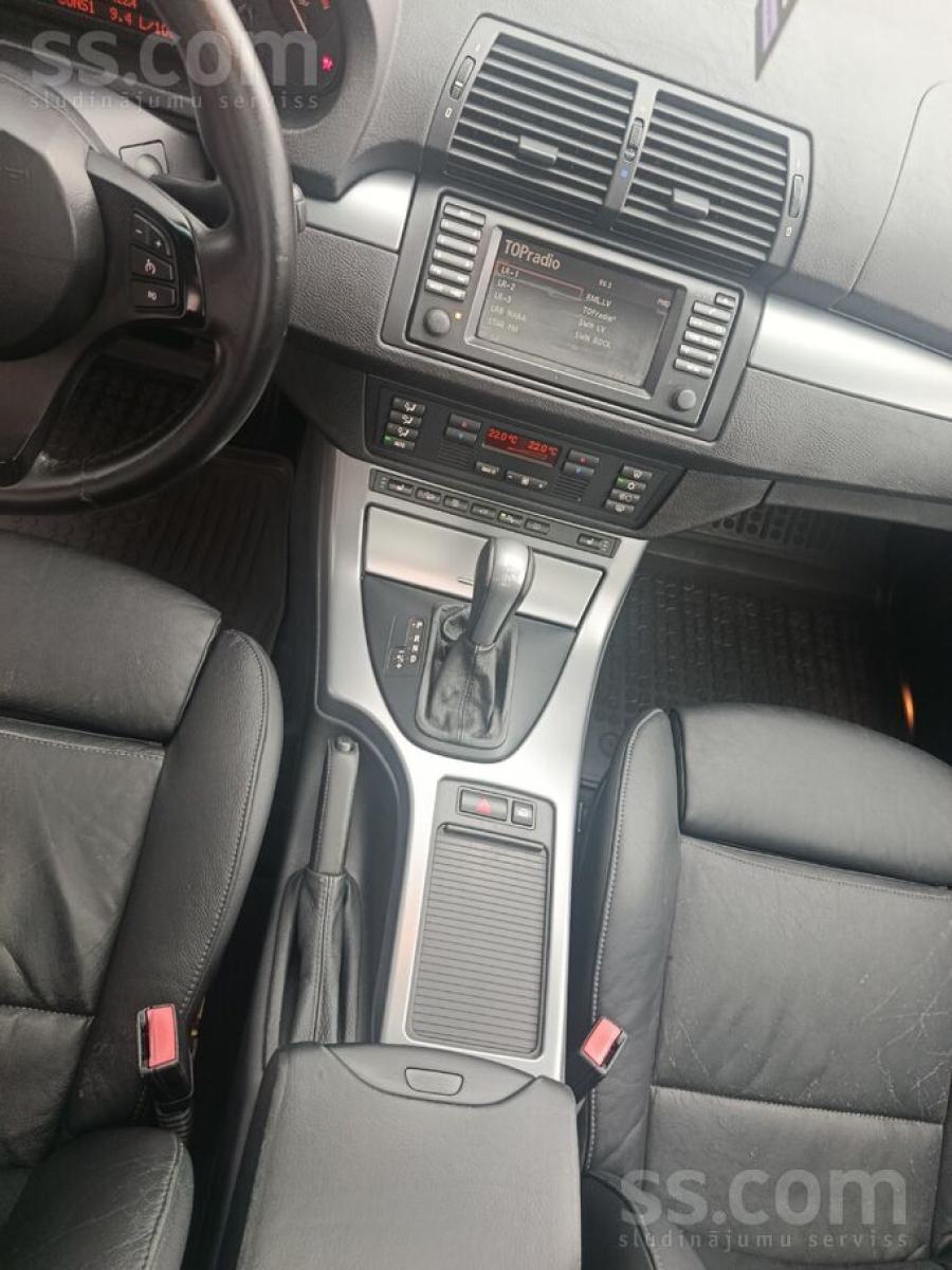 Black BMW X5 2005 in Riga, with an engine capacity of 3.00 L and mileage of 310 thousand km for 5900 €, photo 16 on AUTOMOTO.COM.LV