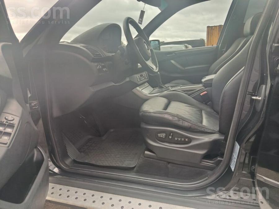 Black BMW X5 2005 in Riga, with an engine capacity of 3.00 L and mileage of 310 thousand km for 5900 €, photo 23 on AUTOMOTO.COM.LV