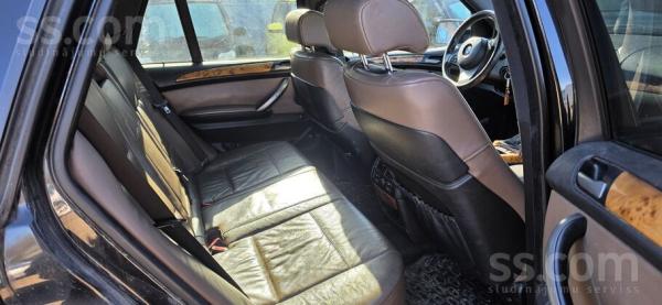Melns BMW X5 2005 Valmiera, ar dzinēja tilpumu 3.00 L un nobraukumu 322 tūkst. km par 2000 €, foto 10 vietnē AUTOMOTO.COM.LV