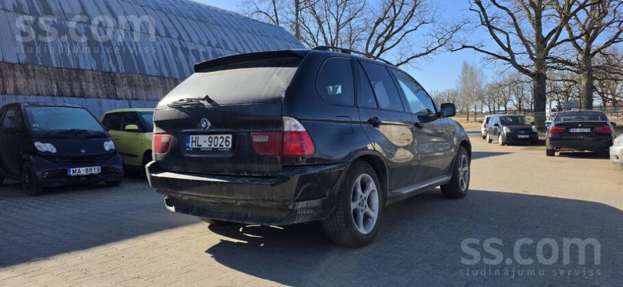 Melns BMW X5 2005 Valmiera, ar dzinēja tilpumu 3.00 L un nobraukumu 322 tūkst. km par 2000 €, foto 4 vietnē AUTOMOTO.COM.LV