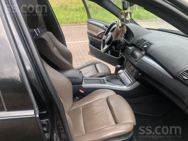 Black BMW X5 2005 in Riga, with an engine capacity of 3.00 L and mileage of 333 thousand km for 4850 €, photo 9 on AUTOMOTO.COM.LV