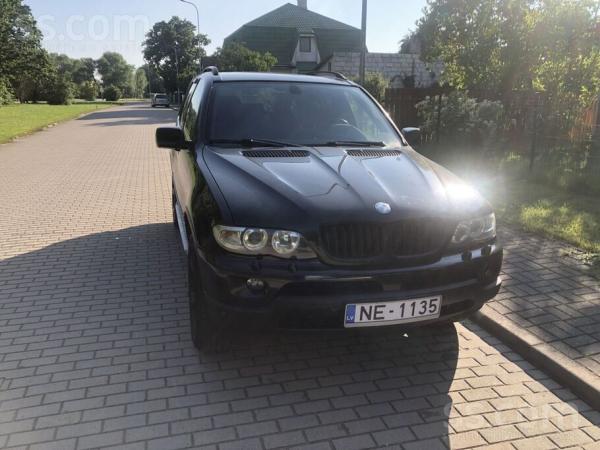 Black BMW X5 2005 in Riga, with an engine capacity of 3.00 L and mileage of 333 thousand km for 4850 €, photo 1 on AUTOMOTO.COM.LV