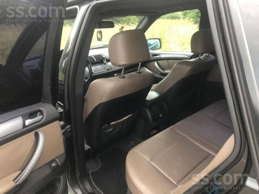 Black BMW X5 2005 in Riga, with an engine capacity of 3.00 L and mileage of 333 thousand km for 4850 €, photo 9 on AUTOMOTO.COM.LV