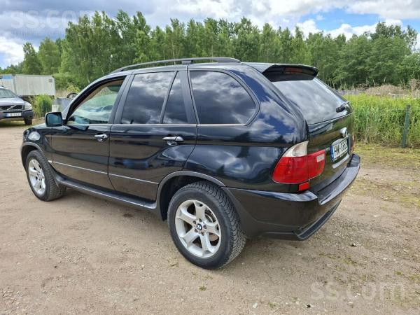 Melns BMW X5 2005 Valmiera, ar dzinēja tilpumu 3.00 L un nobraukumu 385 tūkst. km par 6800 €, foto 4 vietnē AUTOMOTO.COM.LV