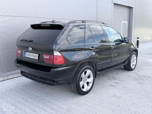 Black BMW X5 2005 in Vilnius, with an engine capacity of 3.00 L and mileage of 315 thousand km for 4300 €, photo 4 on AUTOMOTO.COM.LV