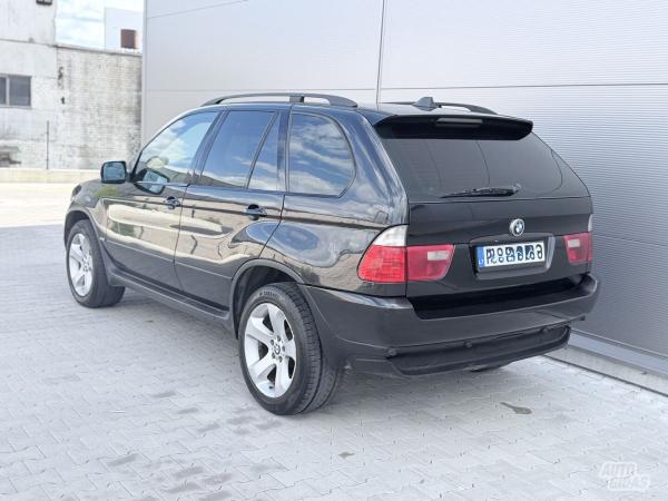Black BMW X5 2005 in Vilnius, with an engine capacity of 3.00 L and mileage of 315 thousand km for 4300 €, photo 4 on AUTOMOTO.COM.LV