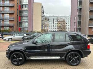 Black BMW X5 2005 in Riga, with an engine capacity of 3.00 L and mileage of 273 thousand km for 3990 €, photo 7 on AUTOMOTO.COM.LV