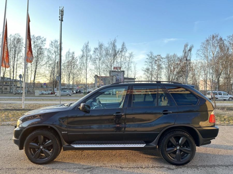 Black BMW X5 2005 in Riga, with an engine capacity of 3.00 L and mileage of 273 thousand km for 3990 €, photo 25 on AUTOMOTO.COM.LV