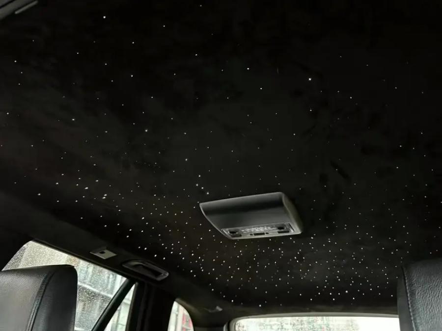 Black BMW X5 2005 in Riga, with an engine capacity of 3.00 L and mileage of 273 thousand km for 3990 €, photo 15 on AUTOMOTO.COM.LV