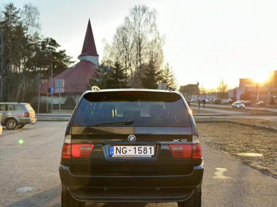 Black BMW X5 2005 in Riga, with an engine capacity of 3.00 L and mileage of 273 thousand km for 3990 €, photo 26 on AUTOMOTO.COM.LV
