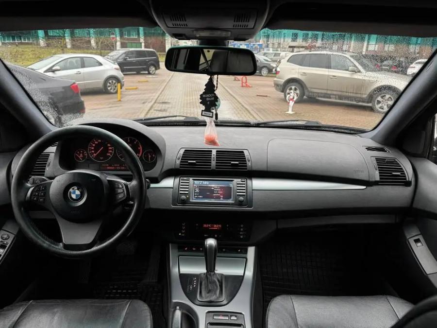 Melns BMW X5 2005 Rīga, ar dzinēja tilpumu 3.00 L un nobraukumu 339 tūkst. km par 4990 €, foto 8 vietnē AUTOMOTO.COM.LV