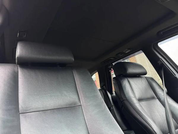Black BMW X5 2005 in Riga, with an engine capacity of 3.00 L and mileage of 339 thousand km for 4990 €, photo 10 on AUTOMOTO.COM.LV