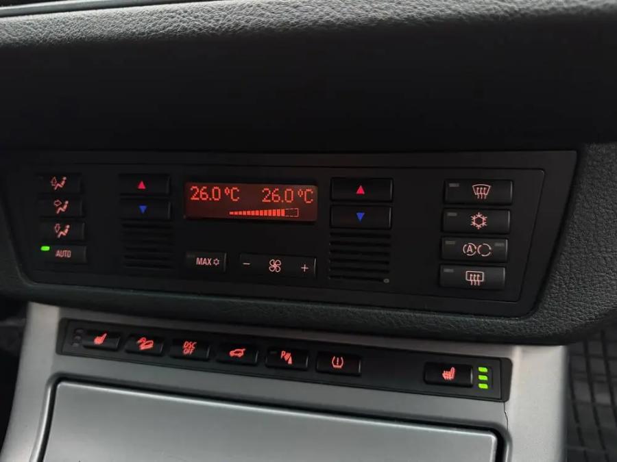 Melns BMW X5 2005 Rīga, ar dzinēja tilpumu 3.00 L un nobraukumu 339 tūkst. km par 4990 €, foto 16 vietnē AUTOMOTO.COM.LV