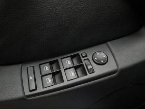Melns BMW X5 2005 Rīga, ar dzinēja tilpumu 3.00 L un nobraukumu 339 tūkst. km par 4990 €, foto 22 vietnē AUTOMOTO.COM.LV
