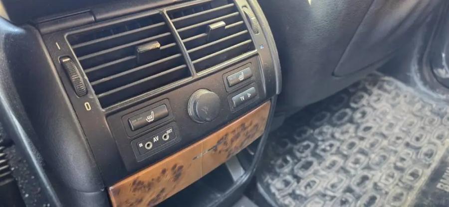 Melns BMW X5 2005 Valmiera, ar dzinēja tilpumu 3.00 L un nobraukumu 322 tūkst. km par 2000 €, foto 12 vietnē AUTOMOTO.COM.LV