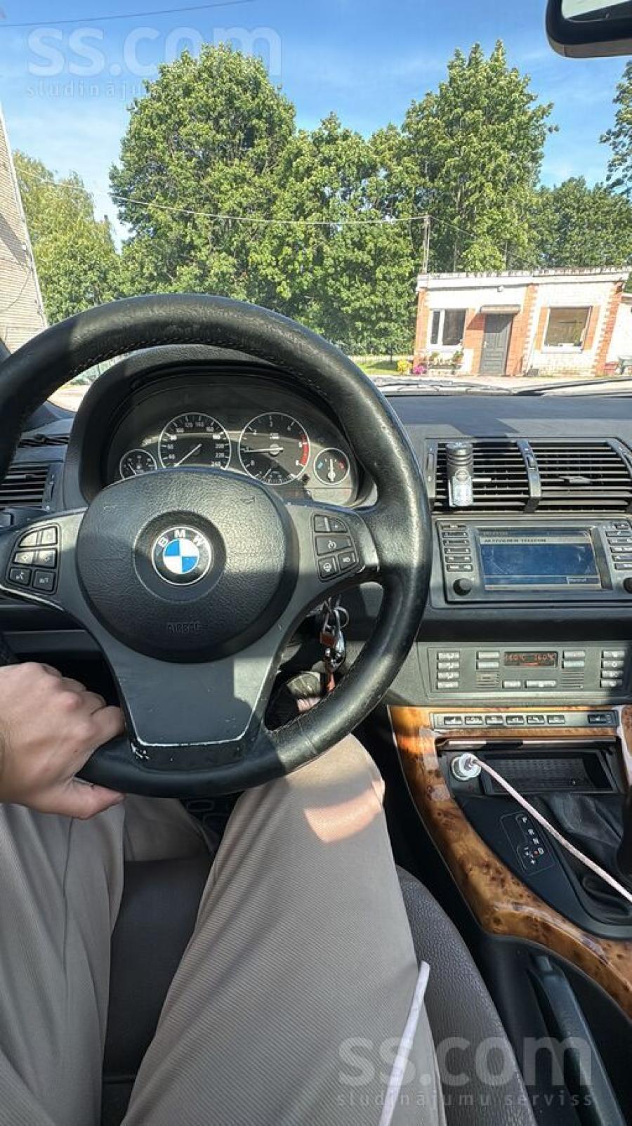 Black BMW X5 2005 in Kuldiga, with an engine capacity of 3.00 L and mileage of 0 thousand km for 3500 €, photo 21 on AUTOMOTO.COM.LV