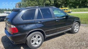 Black BMW X5 2005 in Riga, with an engine capacity of 3.00 L and mileage of 385 thousand km for 5650 €, photo 4 on AUTOMOTO.COM.LV