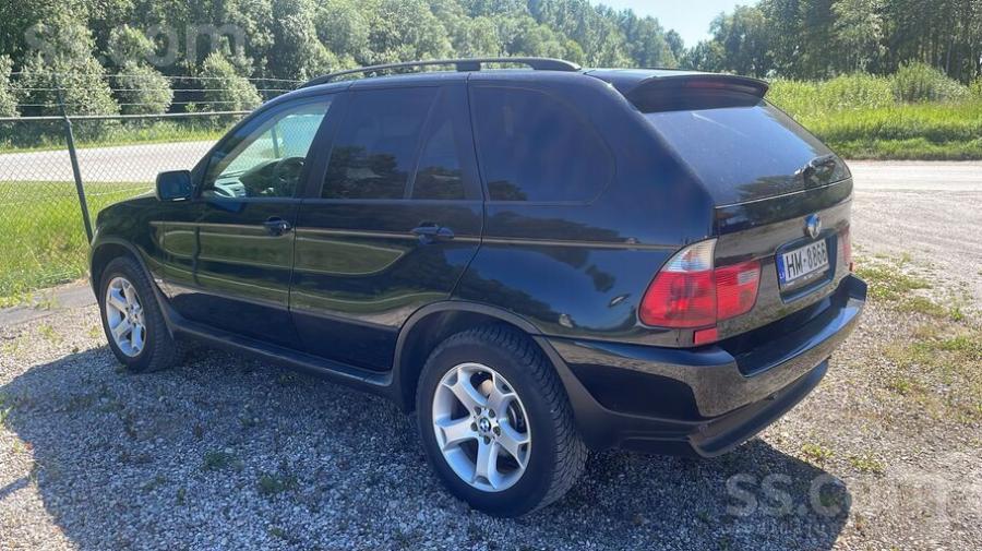 Black BMW X5 2005 in Riga, with an engine capacity of 3.00 L and mileage of 385 thousand km for 5650 €, photo 5 on AUTOMOTO.COM.LV