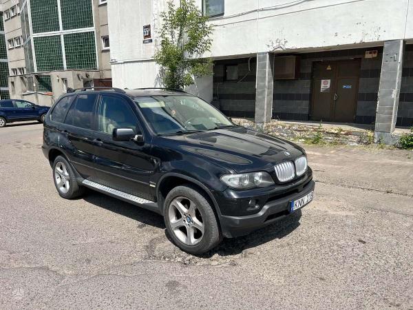 Черный БМВ Х5 2005 в Вильнюс, объемом двигателя 2.98 л и пробегом 400 тыс. км за 2200 €, фото 1 на AUTOMOTO.COM.LV