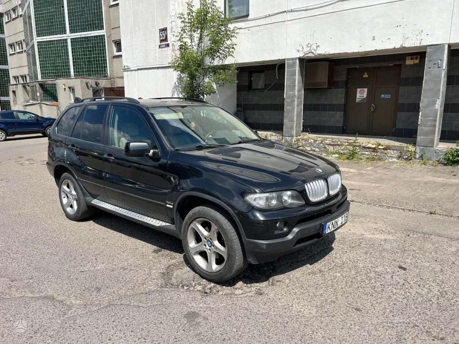 Черный БМВ Х5 2005 в Вильнюс, объемом двигателя 2.98 л и пробегом 400 тыс. км за 2200 €, фото 1 на AUTOMOTO.COM.LV