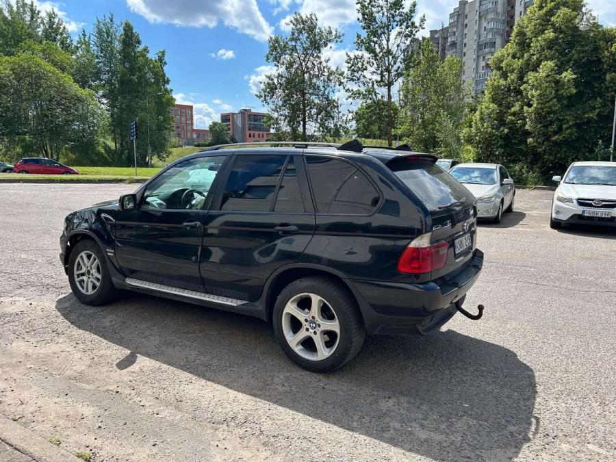 Черный БМВ Х5 2005 в Вильнюс, объемом двигателя 2.98 л и пробегом 400 тыс. км за 2200 €, фото 5 на AUTOMOTO.COM.LV