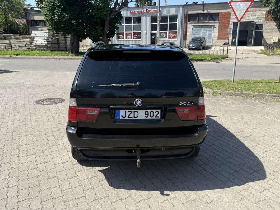 Черный БМВ Х5 2005 в Клайпеда, объемом двигателя 2.99 л и пробегом 290 тыс. км за 5000 €, фото 3 на AUTOMOTO.COM.LV