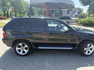 Черный БМВ Х5 2005 в Клайпеда, объемом двигателя 2.99 л и пробегом 290 тыс. км за 5000 €, фото 5 на AUTOMOTO.COM.LV