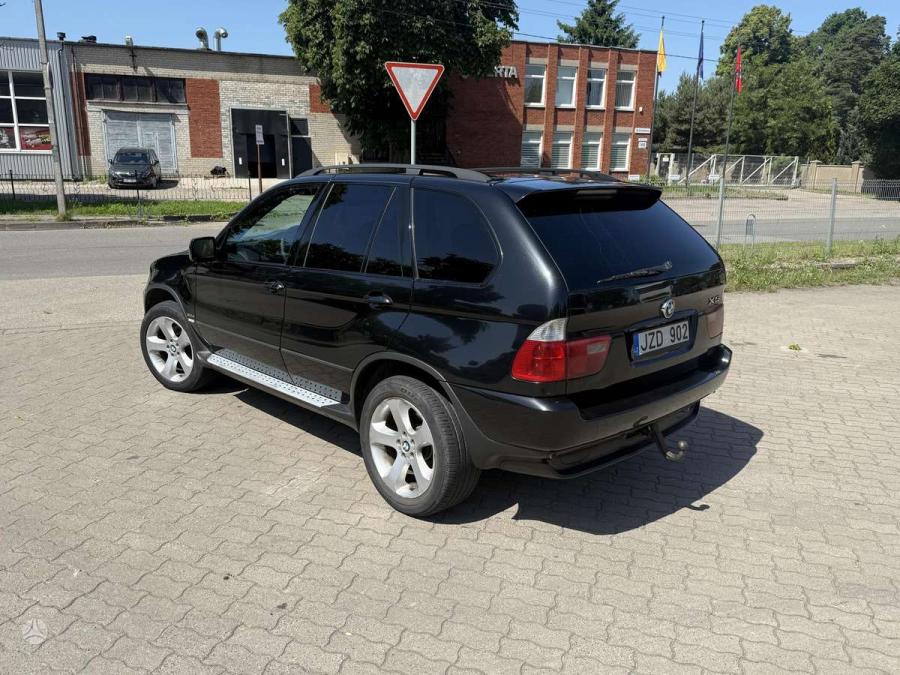 Черный БМВ Х5 2005 в Клайпеда, объемом двигателя 2.99 л и пробегом 290 тыс. км за 5000 €, фото 6 на AUTOMOTO.COM.LV