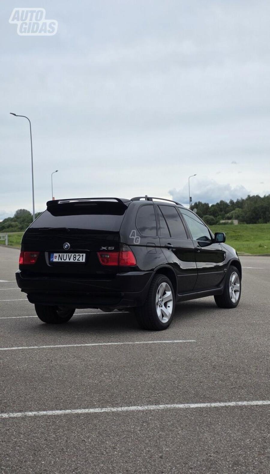 Black BMW X5 2005 in Vilnius, with an engine capacity of 3.00 L and mileage of 274 thousand km for 5000 €, photo 6 on AUTOMOTO.COM.LV
