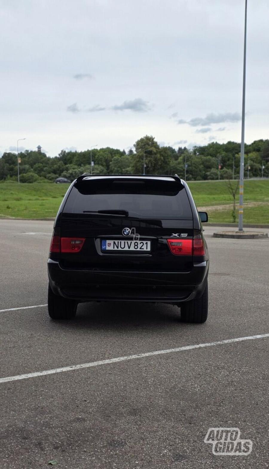Black BMW X5 2005 in Vilnius, with an engine capacity of 3.00 L and mileage of 274 thousand km for 5000 €, photo 7 on AUTOMOTO.COM.LV