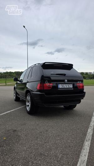 Black BMW X5 2005 in Vilnius, with an engine capacity of 3.00 L and mileage of 274 thousand km for 5000 €, photo 8 on AUTOMOTO.COM.LV