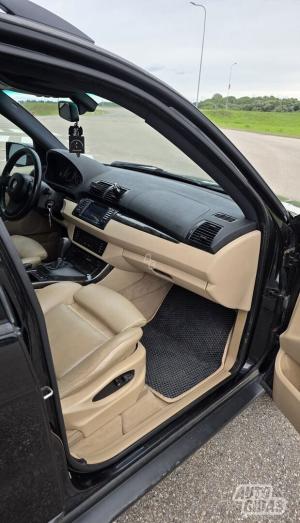 Black BMW X5 2005 in Vilnius, with an engine capacity of 3.00 L and mileage of 274 thousand km for 5000 €, photo 12 on AUTOMOTO.COM.LV