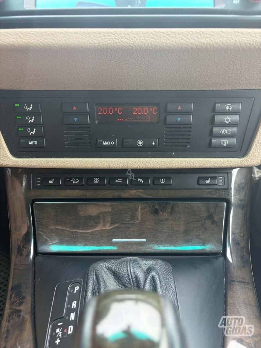 Black BMW X5 2005 in Vilnius, with an engine capacity of 3.00 L and mileage of 274 thousand km for 5000 €, photo 23 on AUTOMOTO.COM.LV