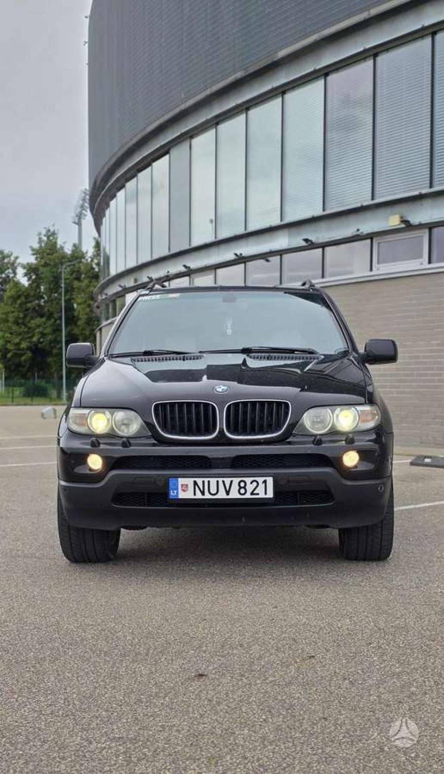 Black BMW X5 2005 in Kedainiai, with an engine capacity of 2.99 L and mileage of 274 thousand km for 5000 €, photo 3 on AUTOMOTO.COM.LV