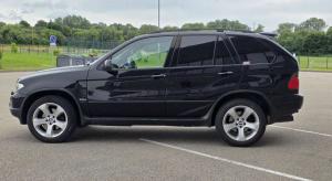 Black BMW X5 2005 in Kedainiai, with an engine capacity of 2.99 L and mileage of 274 thousand km for 5000 €, photo 9 on AUTOMOTO.COM.LV