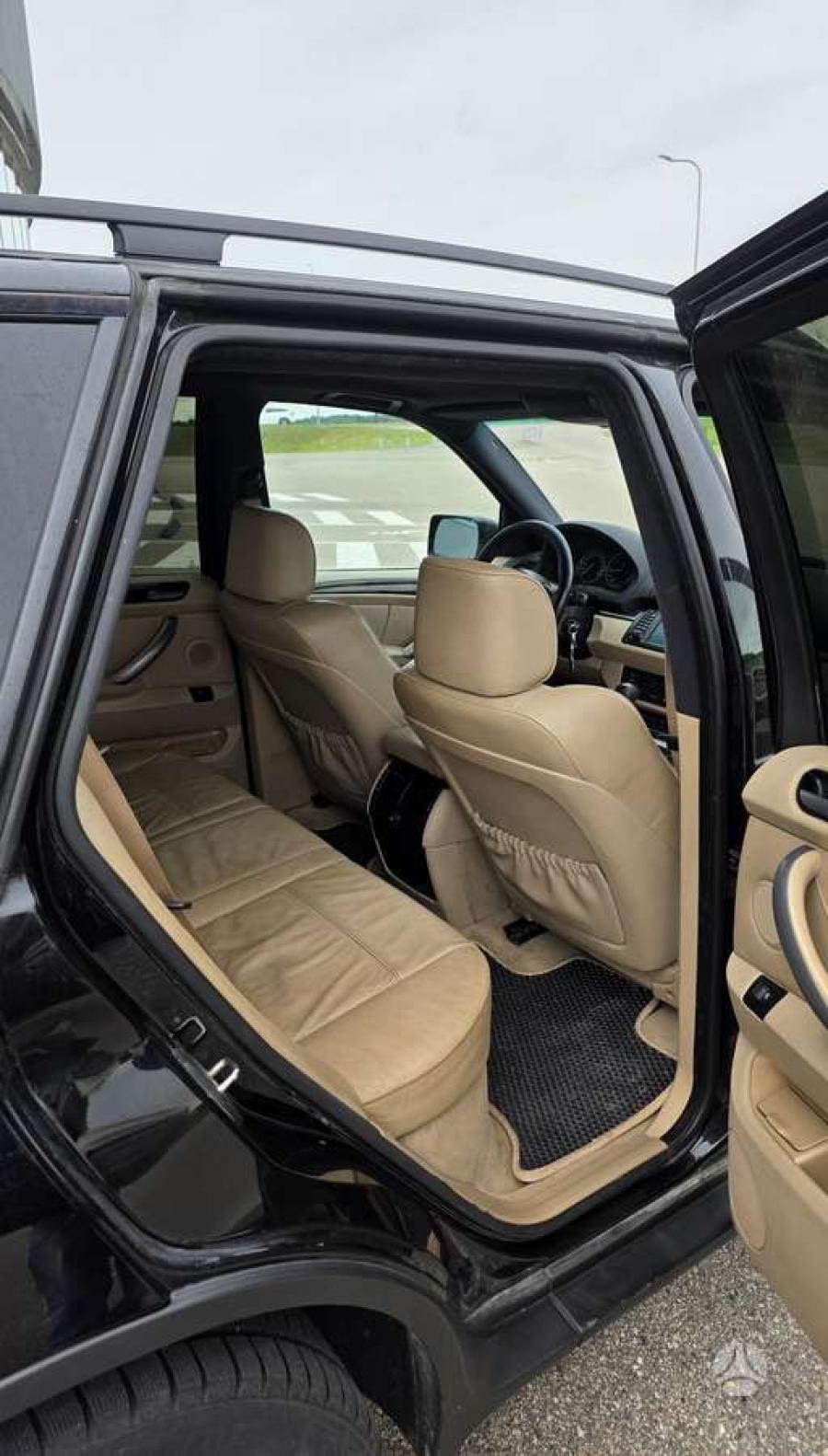 Black BMW X5 2005 in Kedainiai, with an engine capacity of 2.99 L and mileage of 274 thousand km for 5000 €, photo 13 on AUTOMOTO.COM.LV