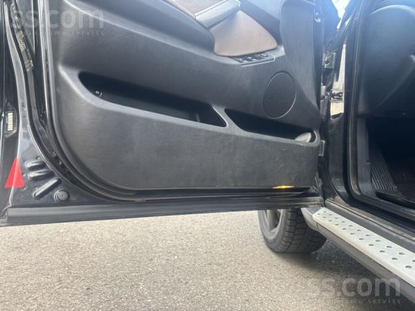 Melns BMW X5 2005 Rēzekne, ar dzinēja tilpumu 3.00 L un nobraukumu 320 tūkst. km par 4200 €, foto 9 vietnē AUTOMOTO.COM.LV