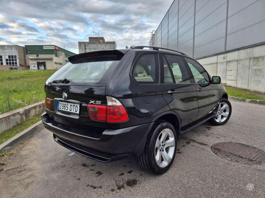 Melns BMW X5 2005 Utena, ar dzinēja tilpumu 2.99 L un nobraukumu 335 tūkst. km par 3990 €, foto 5 vietnē AUTOMOTO.COM.LV