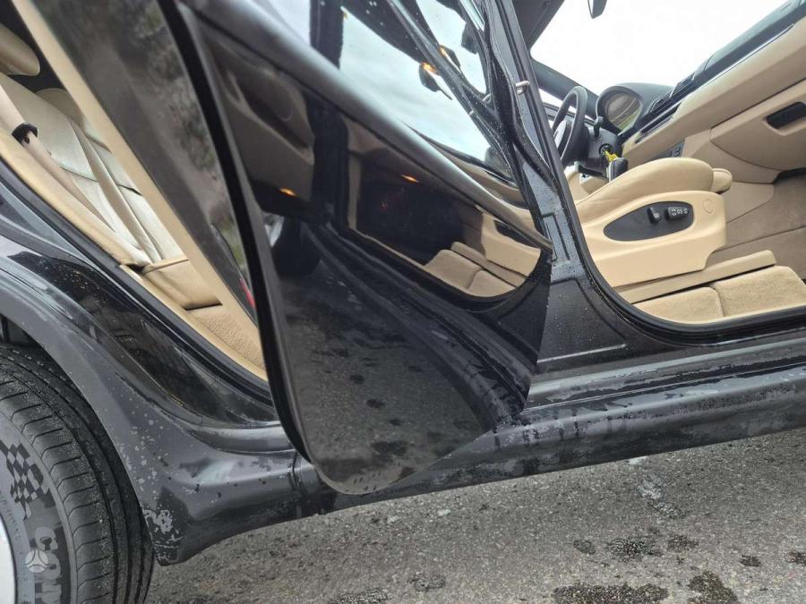 Melns BMW X5 2005 Utena, ar dzinēja tilpumu 2.99 L un nobraukumu 335 tūkst. km par 3990 €, foto 20 vietnē AUTOMOTO.COM.LV