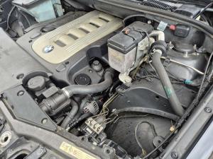 Melns BMW X5 2005 Utena, ar dzinēja tilpumu 2.99 L un nobraukumu 335 tūkst. km par 3990 €, foto 29 vietnē AUTOMOTO.COM.LV