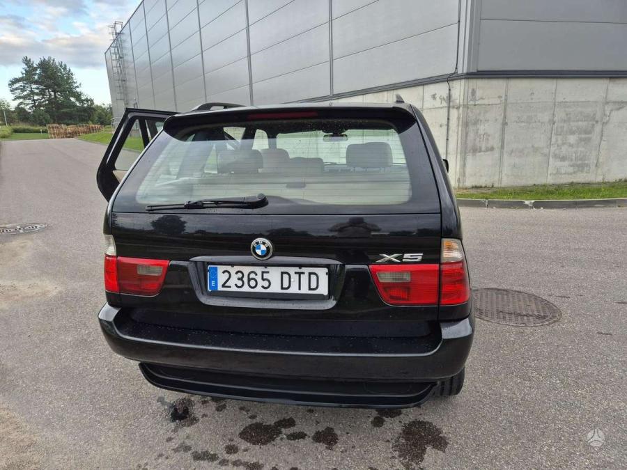 Melns BMW X5 2005 Utena, ar dzinēja tilpumu 2.99 L un nobraukumu 335 tūkst. km par 3990 €, foto 37 vietnē AUTOMOTO.COM.LV